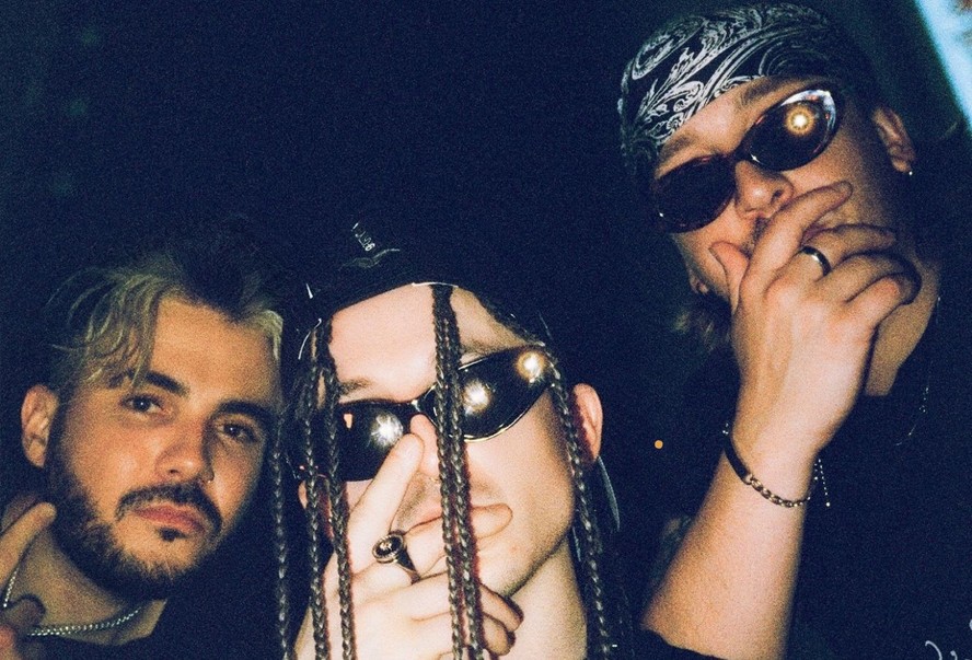 Chase Atlantic celebra turnê e fala sobre música dedicada ao Brasil ...