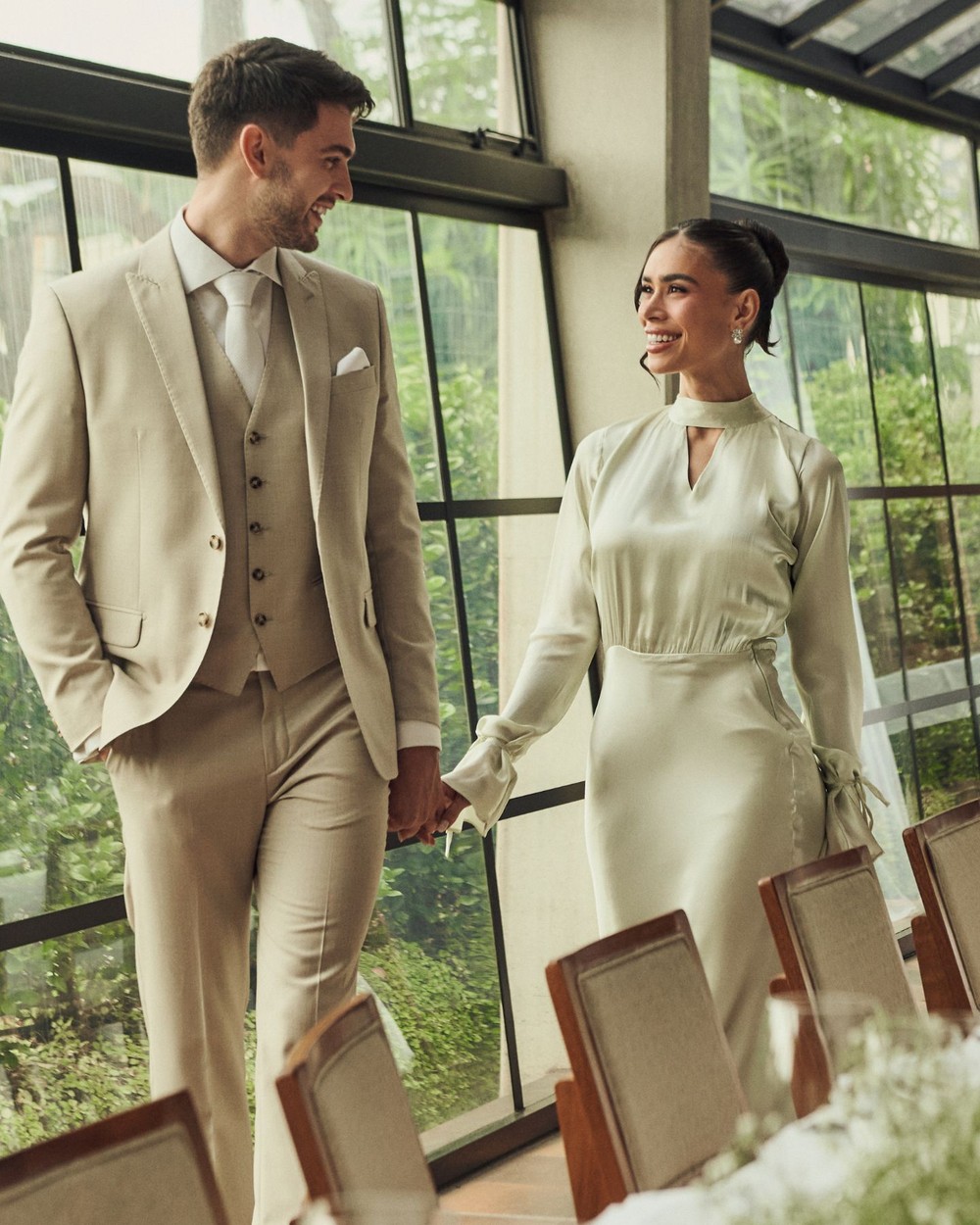 Ana Mosconi e João Rezende celebram noivado com festa intimista em ...