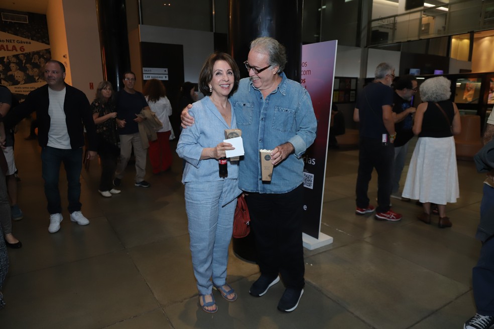 Tony Ramos e Lidiane, Fátima Bernardes e mais famosos vão à estreia de ...