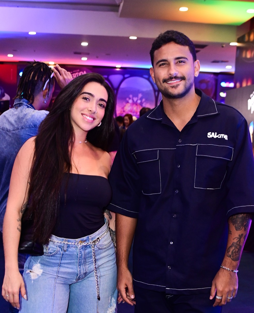 Em meio a boatos de affair, ex-BBBS Pizane e Giovanna vão juntos a três eventos ao longo do fim ...