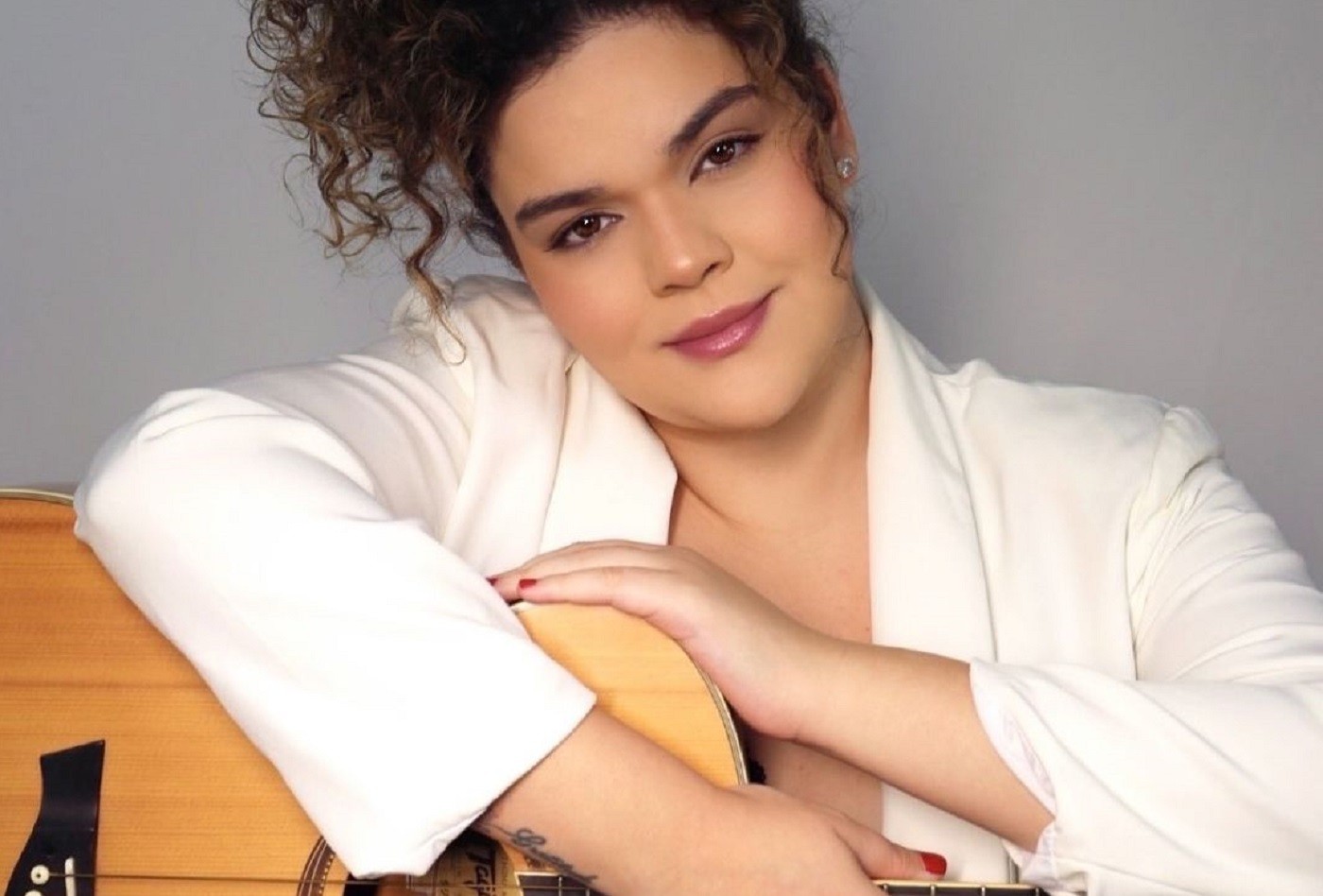 Laura Simões fala da estreia em 'Rensga Hits' ao lado mãe, Fabiana ...