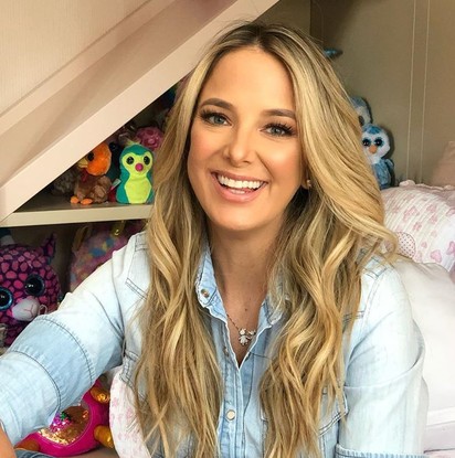 Saiba tudo sobre: Ticiane Pinheiro