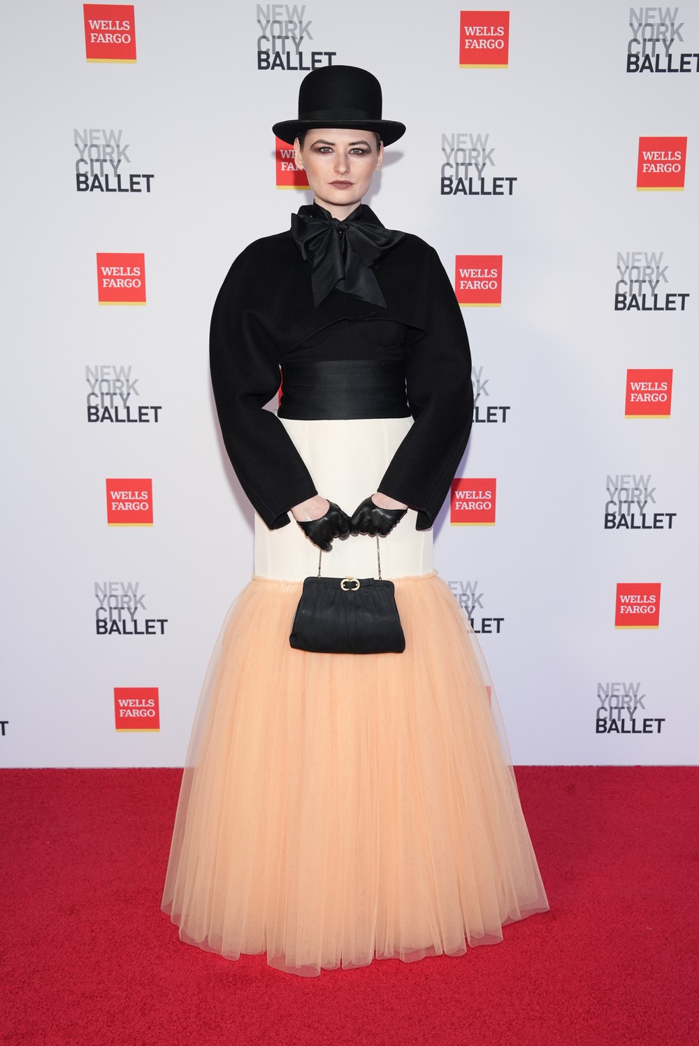 Sarah Jessica Parker, Mick Jagger e mais famosos brilham em baile de gala