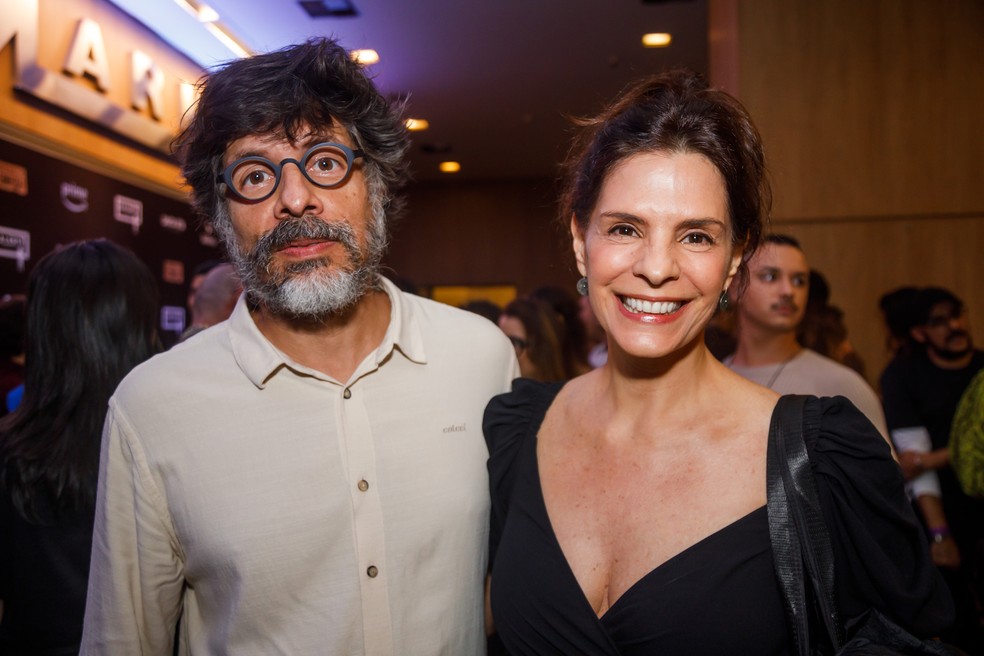 Helena Ranaldi faz rara aparição com o marido, o ator e diretor Daniel ...