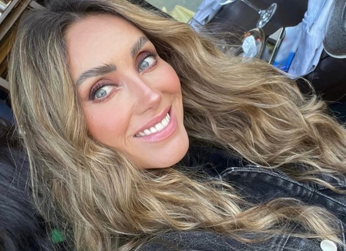 Anahi diz que continua surda após acidente; RBD tem shows no Brasil em quatro meses