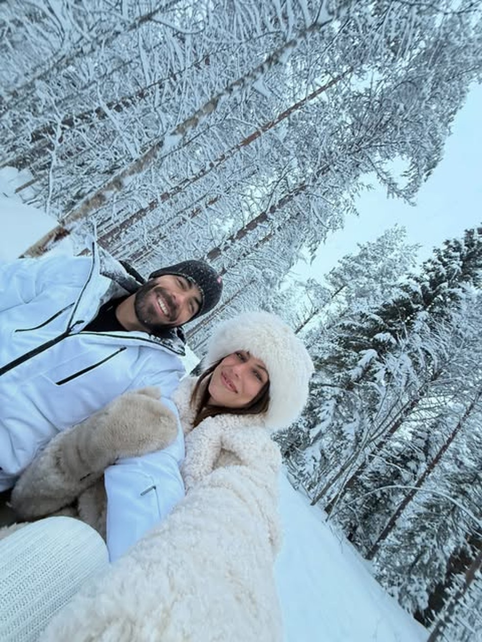 Mari Gonzalez abre álbum de fotos de viagem à Finlândia com Pipo ...