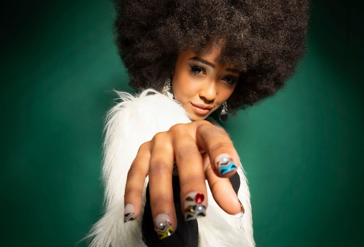 Kênia Bárbara celebra evolução de Joana em 'Os Outros 2': 'Vivo para ...