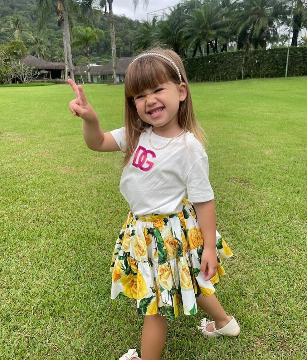 Maria Alice chora ao saber que Virginia vai viajar a trabalho, e ...