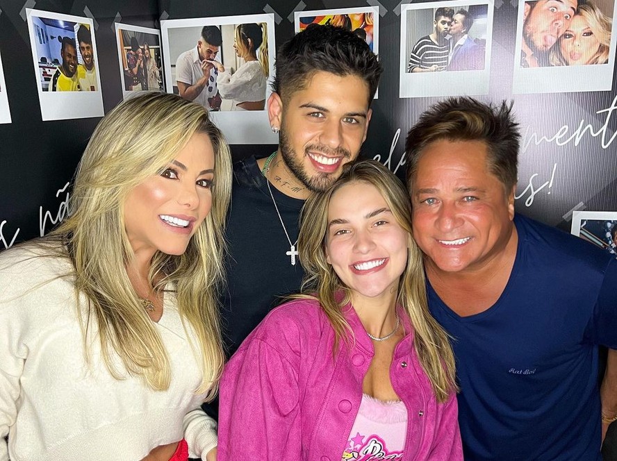 Zé Felipe inicia comemorações em família pelo aniversário de 25 anos