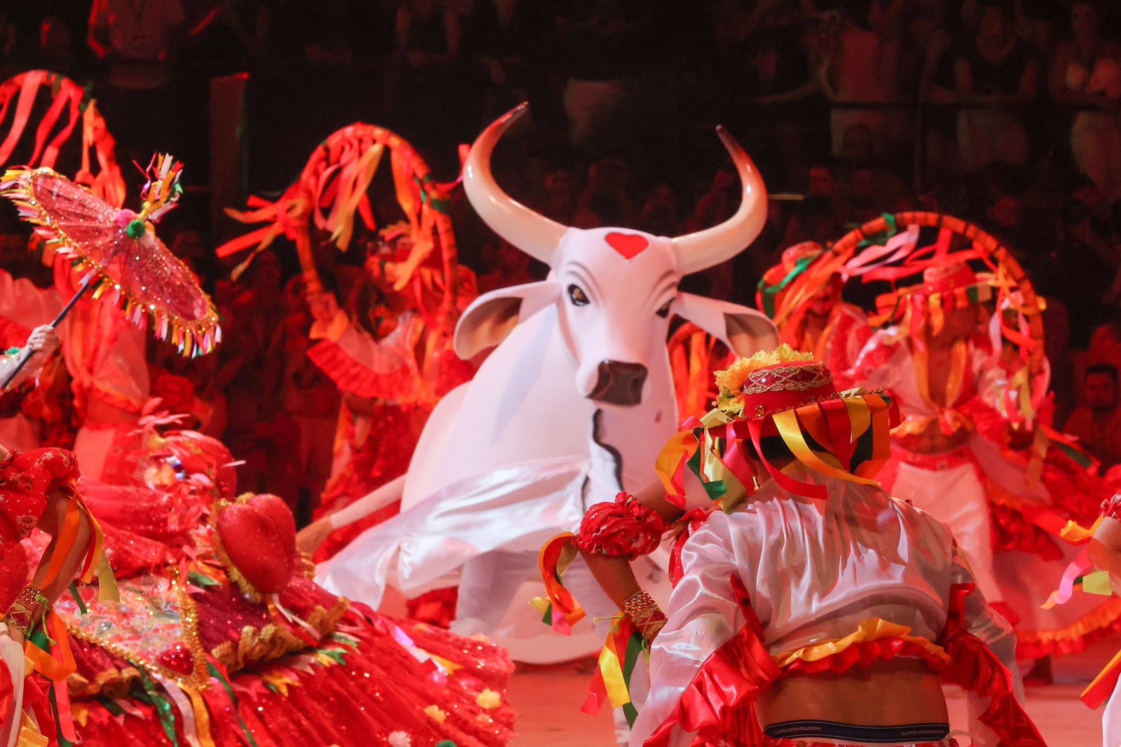 Parintins 2025: Boi Bumbá Garantido ganha o 58º Festival após hiato de ...