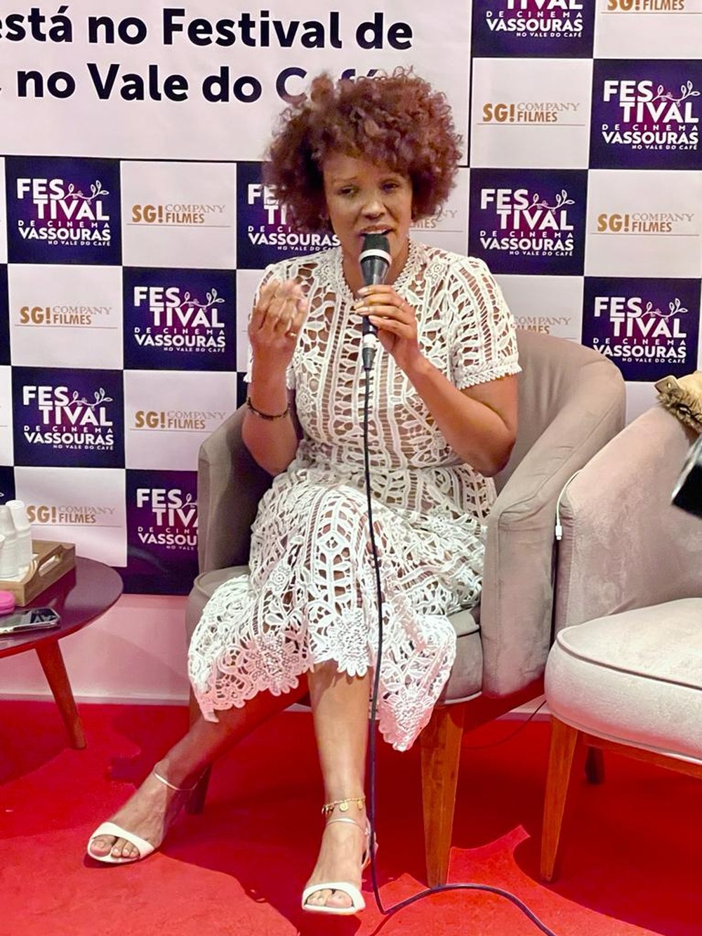 De volta à Globo, Isabel Fillardis celebra diversidade: 'Eram poucos ...