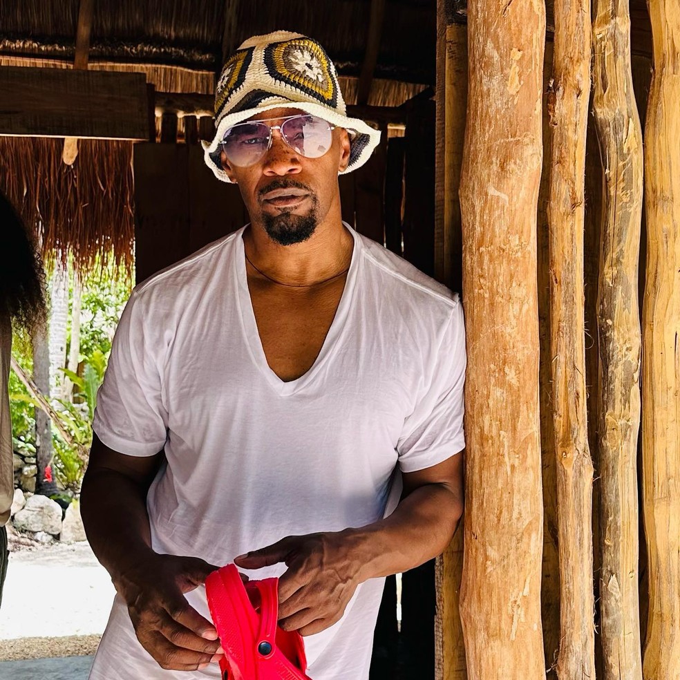 'Finalmente me sentindo como eu mesmo', diz Jamie Foxx meses após ...