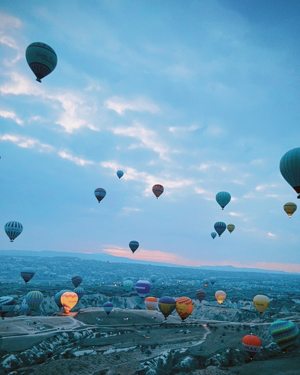 Aos 17, filha de Gloria Maria faz viagem pela Turquia e abre álbum