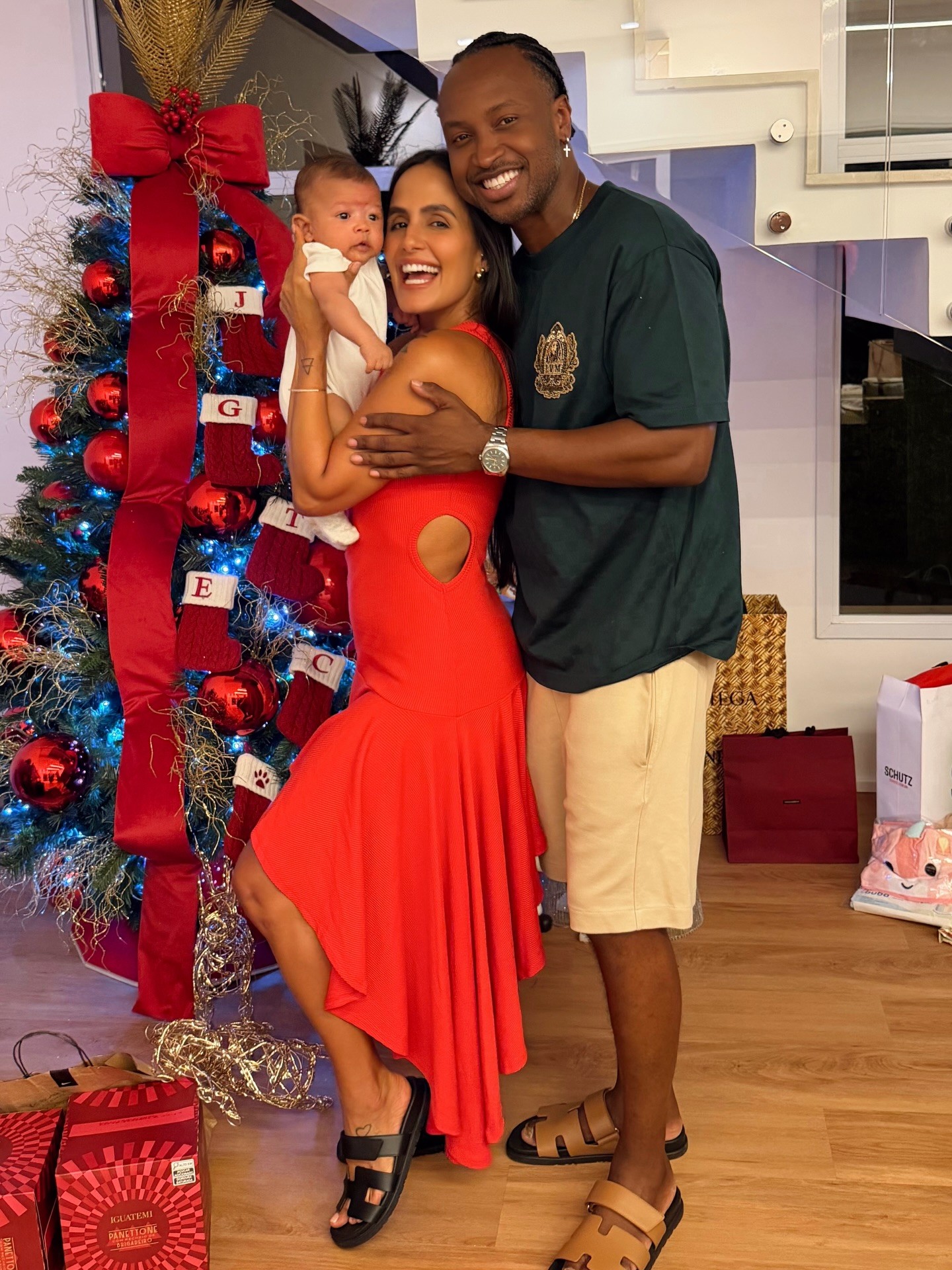 Faustão surge sorridente em clique raríssimo durante Natal com filho ...