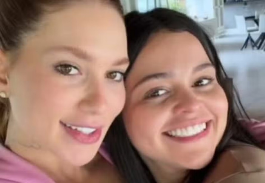 Presenteada por Virginia Fonseca, assessora realiza combo de cirurgias plásticas; saiba o valor