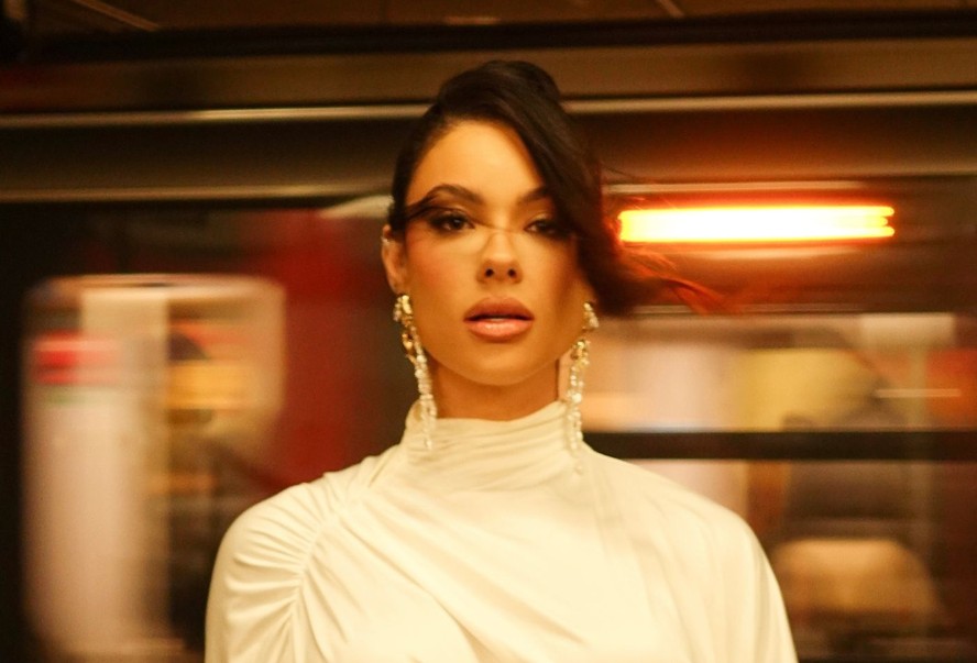 Rayane Figliuzzi estreia na semana de moda de Milão e Belo se derrete ...