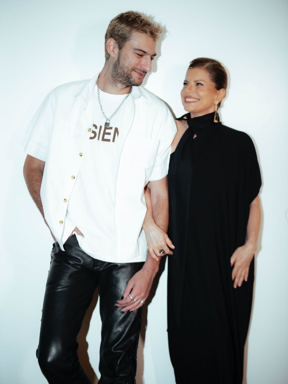 Debora Bloch comemora aniversário do filho que tem com chef Olivier ...