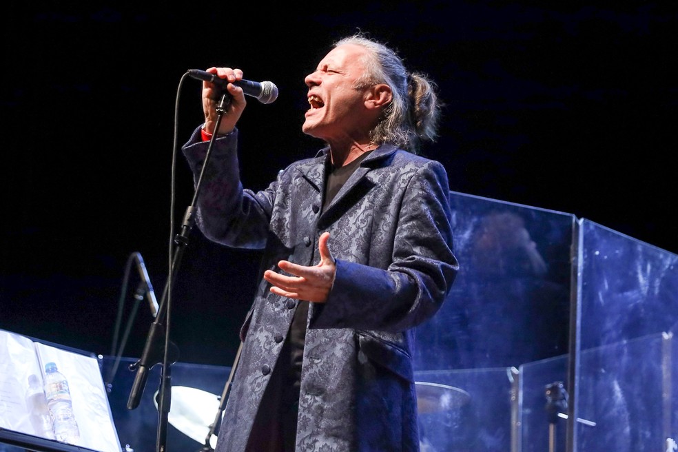 Bruce Dickinson, do Iron Maiden, fala sobre show em carreira solo no Brasil
