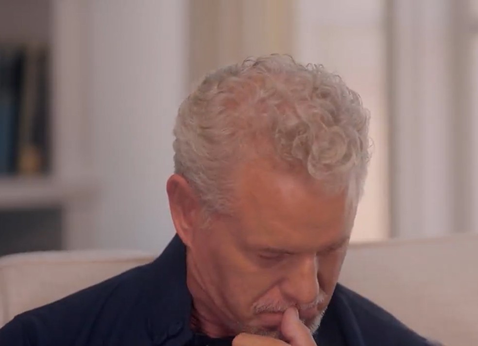 Eric Dane chora em conversa sobre seu diagnóstico de ELA: 'Meu lado direito parou completamente'