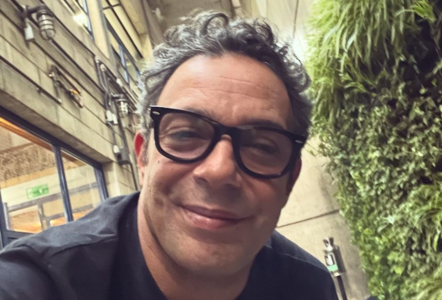 Marcelo Médici revela ser casado há 28 anos: 'Nunca escondi nada'