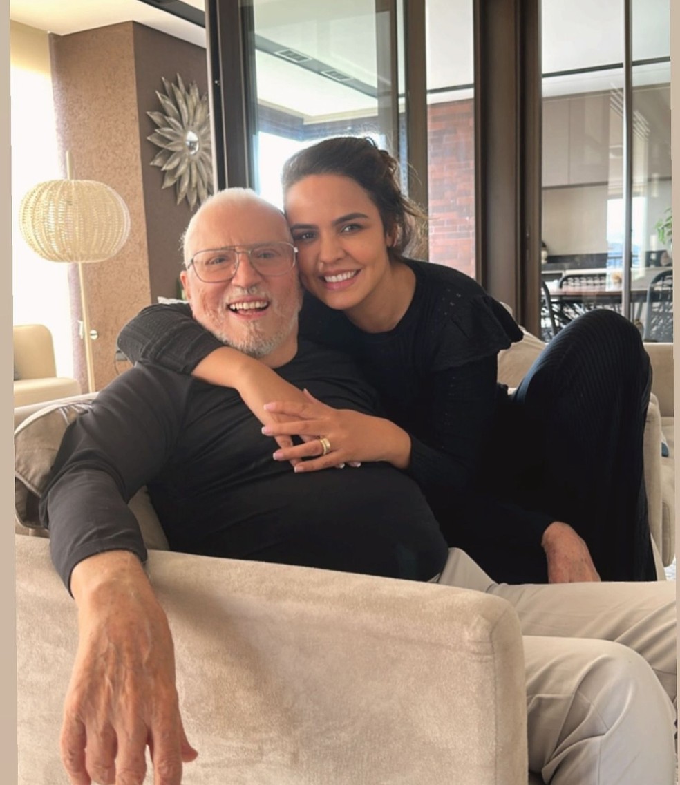 Carlos Alberto de Nóbrega defende a esposa, acusada de acabar com seu ...