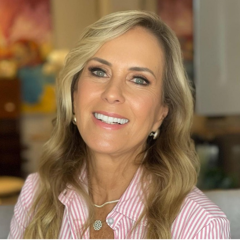 Saiba tudo sobre: Helô Pinheiro