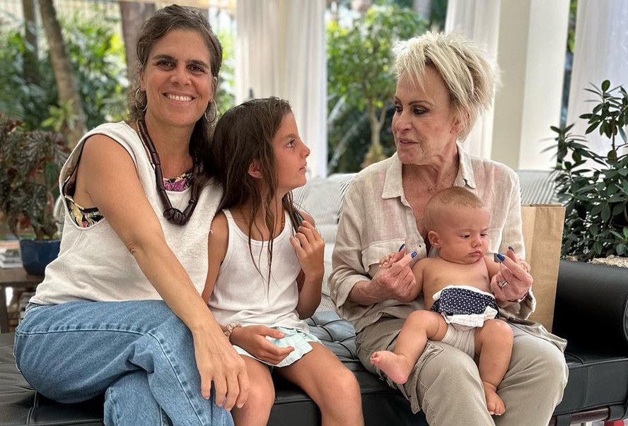 Filha de Ana Maria Braga diz por que usa fralda de pano na filha