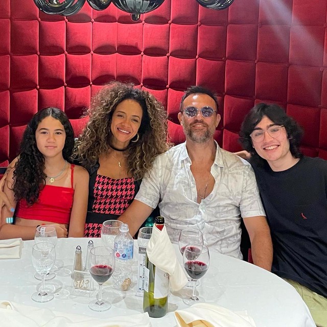 Alex Nader fala de casamento aberto com Aline Borges: 'Viver ...