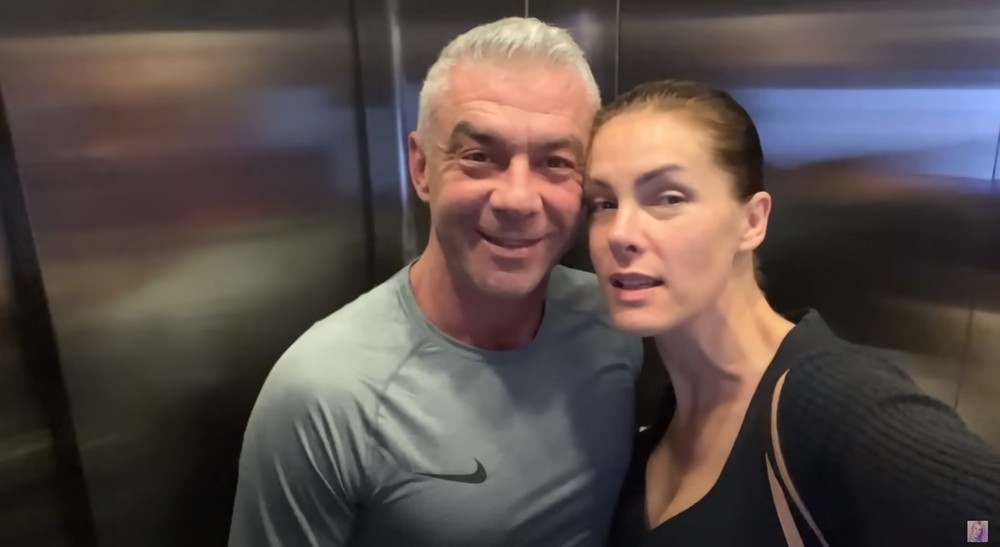 Ana Hickmann após agressão de Alexandre Correa: 'Me reconhecendo'