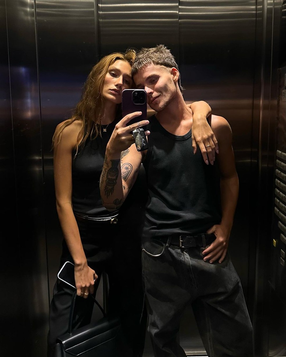 João Lucas Mostra Novo Visual Ao Lado De Sasha Jantarzinho Com A Gata
