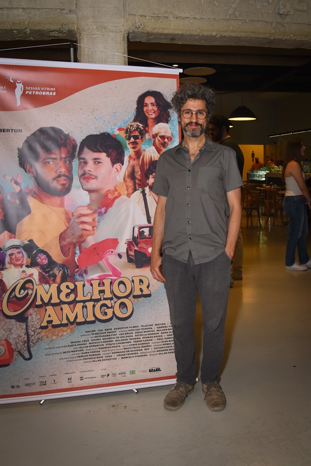 Ex-'Malhação', Gabriel Fuentes vai a première com Vittor Fernando em ...