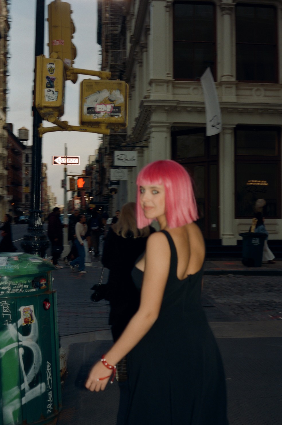 Flor Gil leva aprendizados com o avô para primeiro álbum: 'Sinto que ...