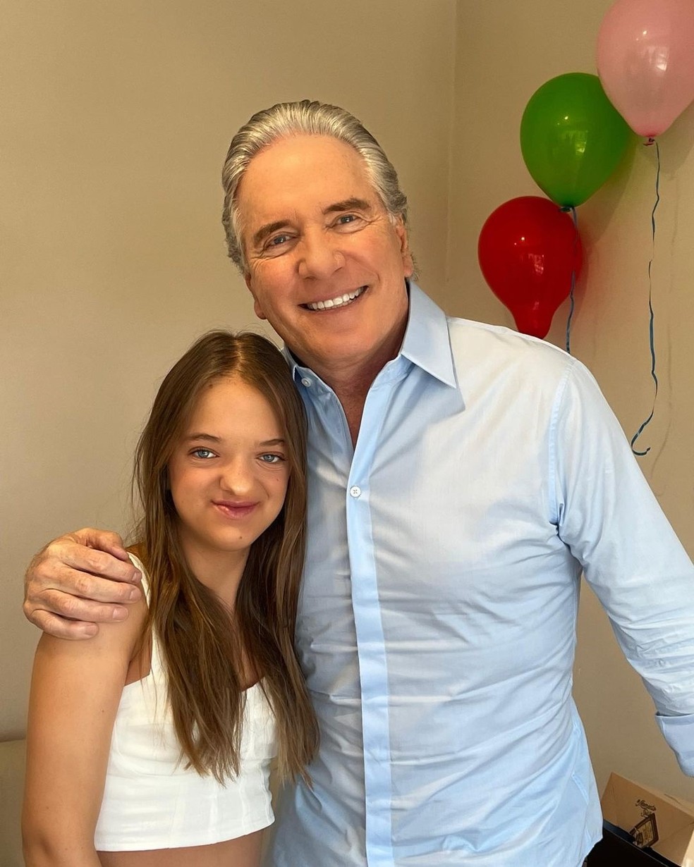 Rafa Justus festeja última sessão de imunoterapia do pai, Roberto Justus