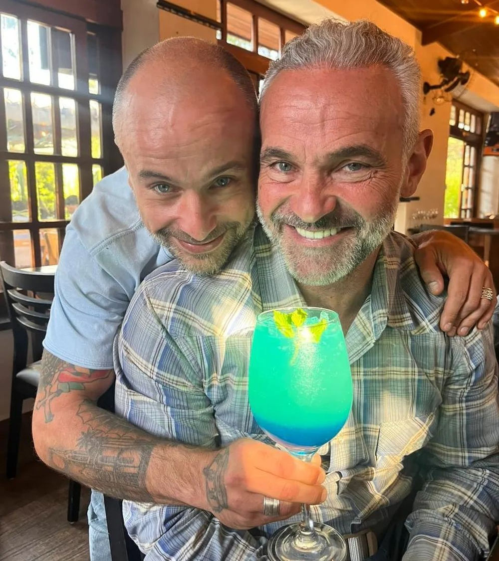 Mateus Carrieri mostra fotos do filho de 40 anos e surpreende amigos ...