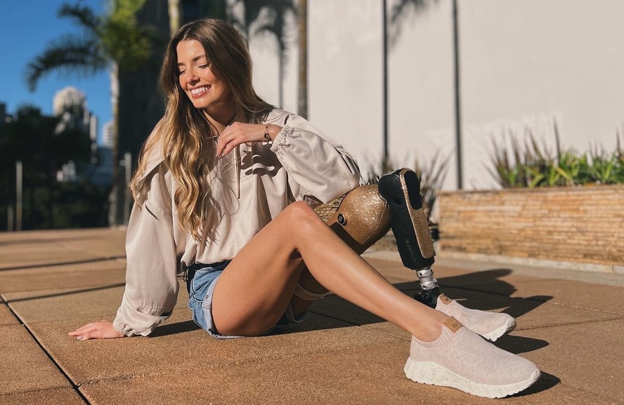 Paola Antonini reflete nos 9 anos do acidente no qual perdeu a perna: 'Presente'