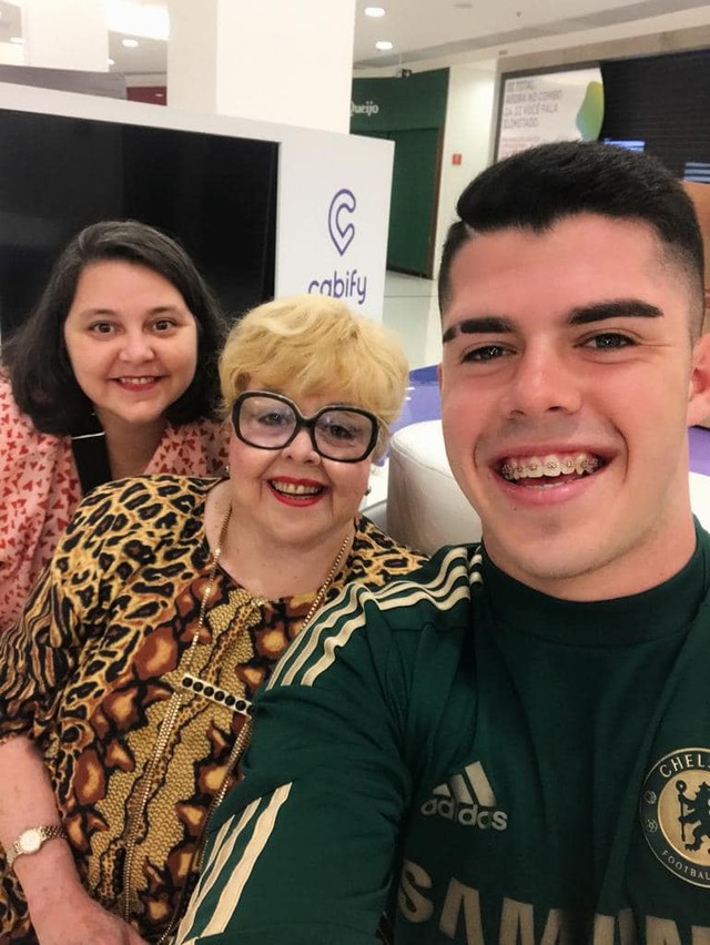 Morre Decimar Gonçalves, filha única de Dercy, aos 88 anos