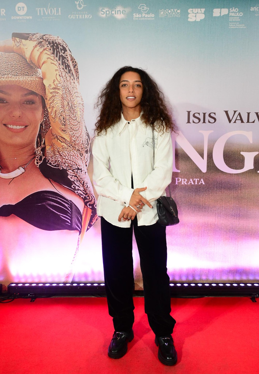 Isis Valverde lança filme no Rio de Janeiro com presença de filho: 'Se ...