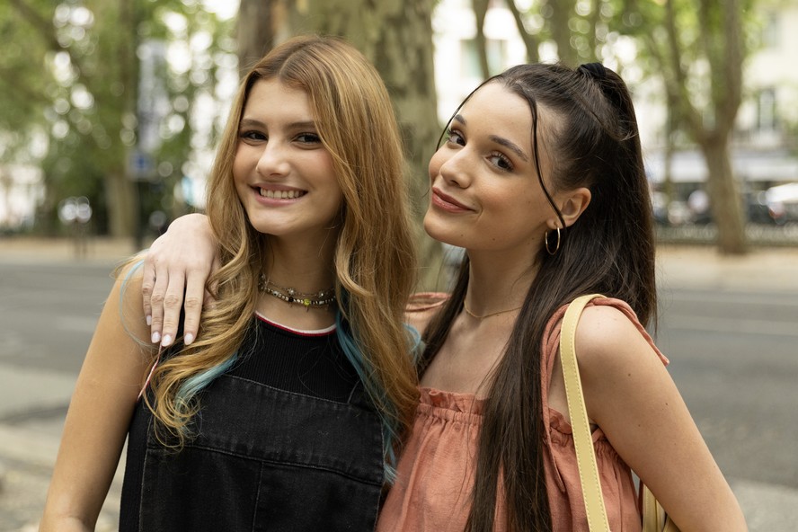 Giulia Benite e Gabi Amaral serão filhas de Mônica Martelli e Ingrid Guimarães na comédia 'Minha ...