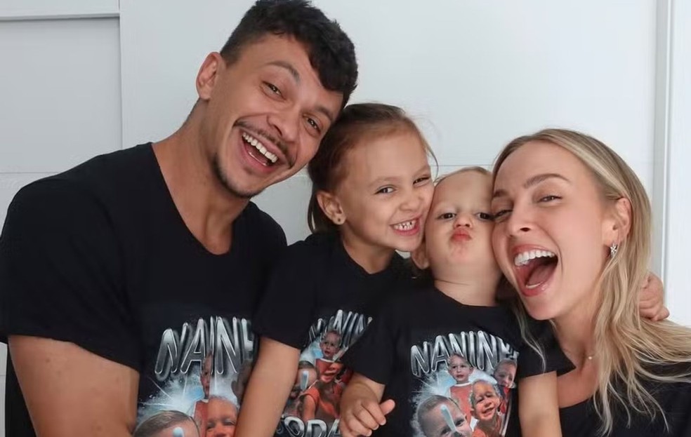 Tata Estaniecki e Júlio Cocielo são vistos juntos após fim do casamento ...