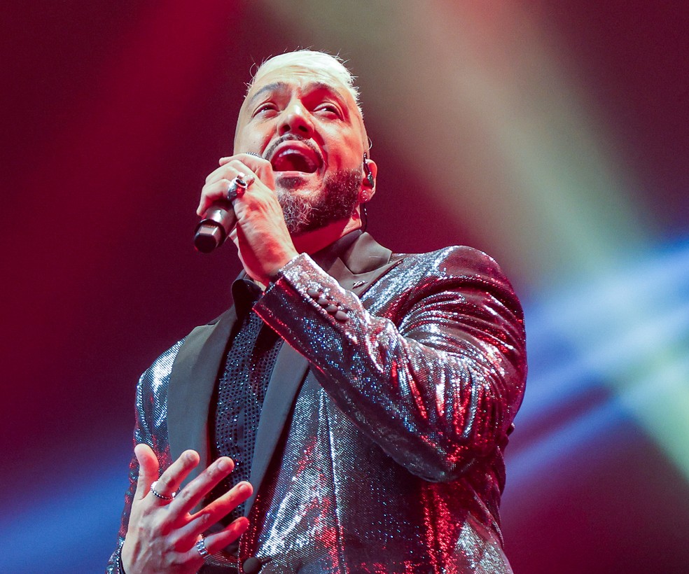 Após Covid-19, Belo retorna aos palcos com show em São Paulo