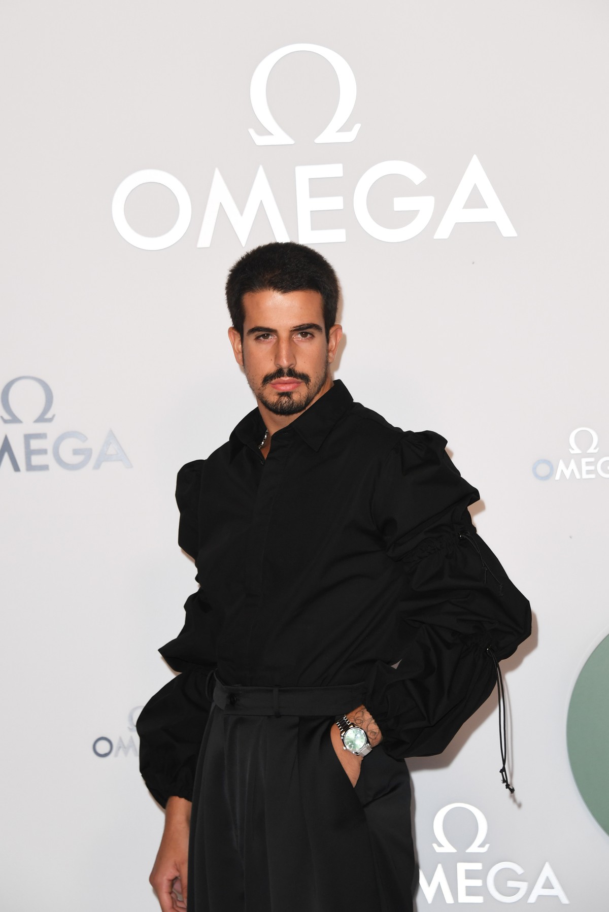 Enzo Celulari exibe estilo em evento em Londres e diz não seguir padrão ...