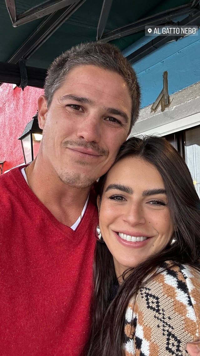 Rômulo Arantes Neto e Mari Saad curtem lua de mel em Veneza; vídeos