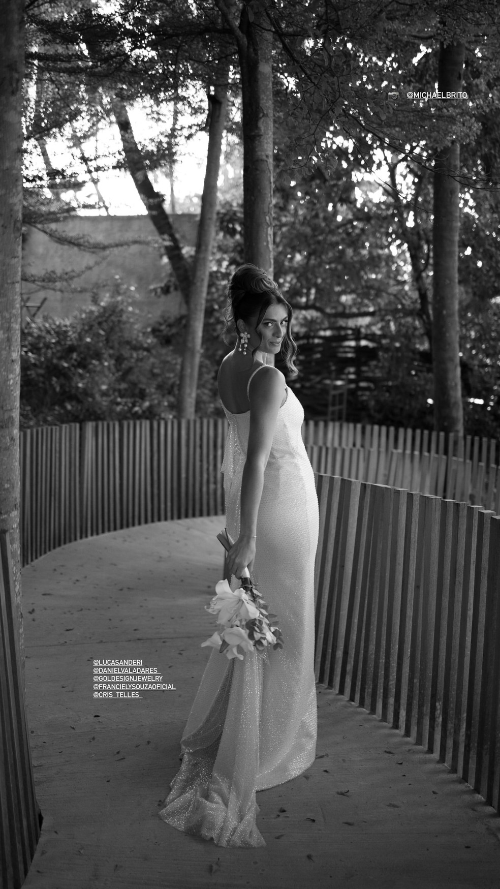 Com 'beijo de cinema', Luma Cesar, filha de César Filho, posta novas ...