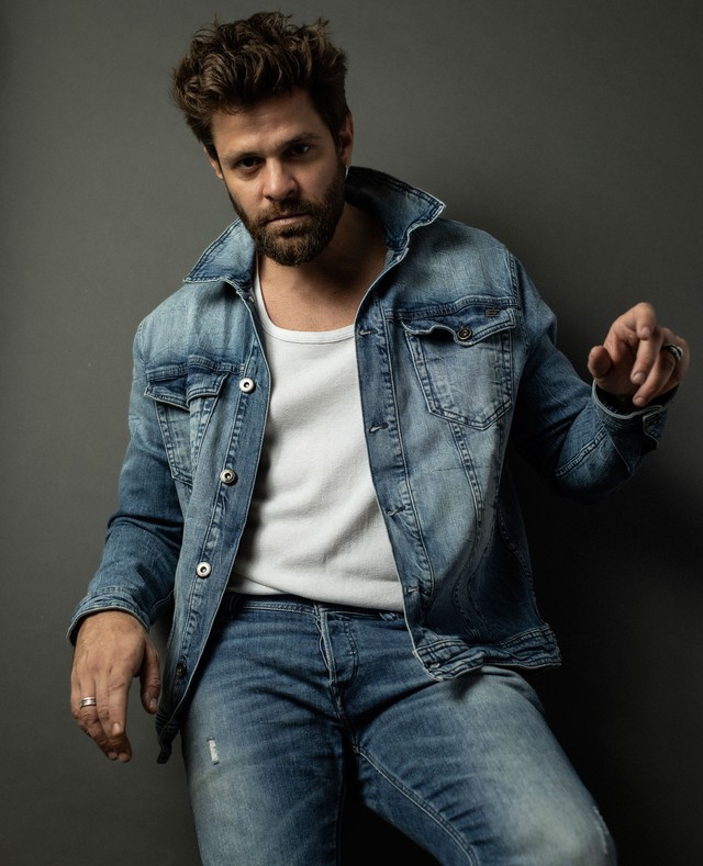 Alejandro Claveaux avalia trajetória artística e celebra liberdade para ...