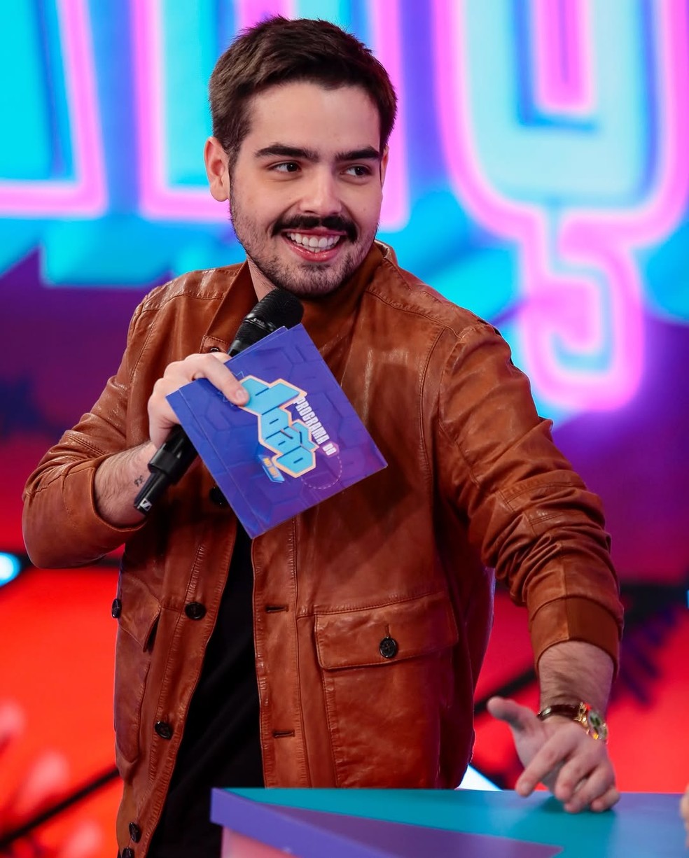 João Silva comenta o papel que os pais exercem em sua carreira: 'Maior gratidão que eu poderia ter'