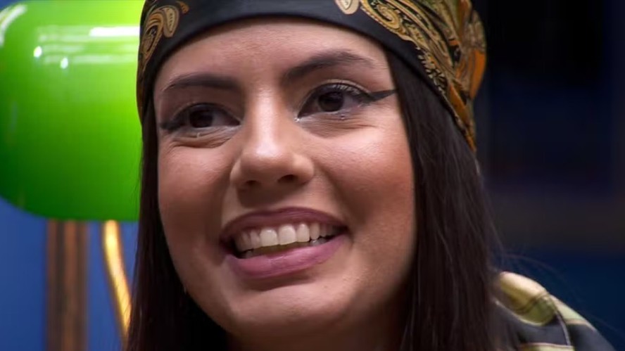 BBB 24: Ex-BBB Fernanda se emociona ao reencontrar o filho; vídeos