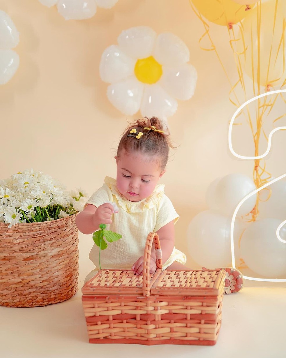 Biel e Tays Reis celebram dois anos da filha, Pietra