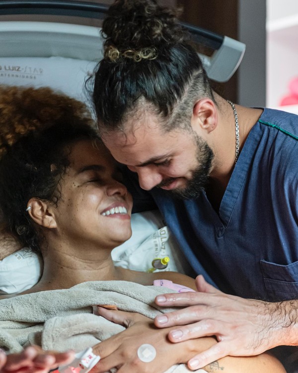 Jeniffer Nascimento faz relato de parto 15 dias após dar à luz
