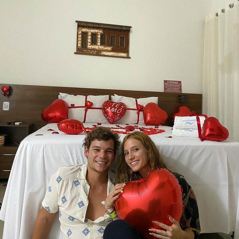 Lorena Comparato sobre namoro a distância: 'Há ciúme, tem que ter diálogo'