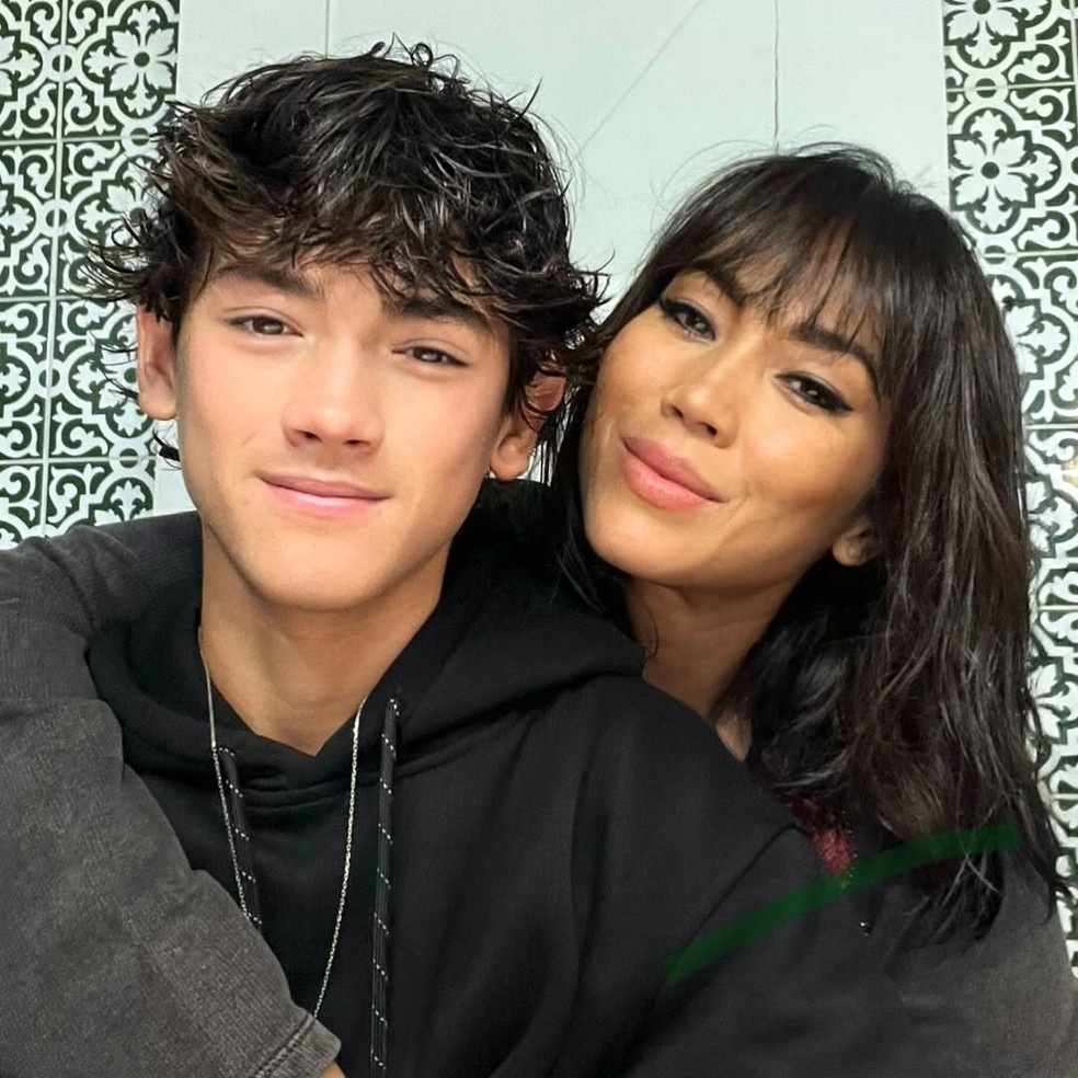 Danni Suzuki celebra os 14 anos do único filho, Kauai, e fãs apontam ...